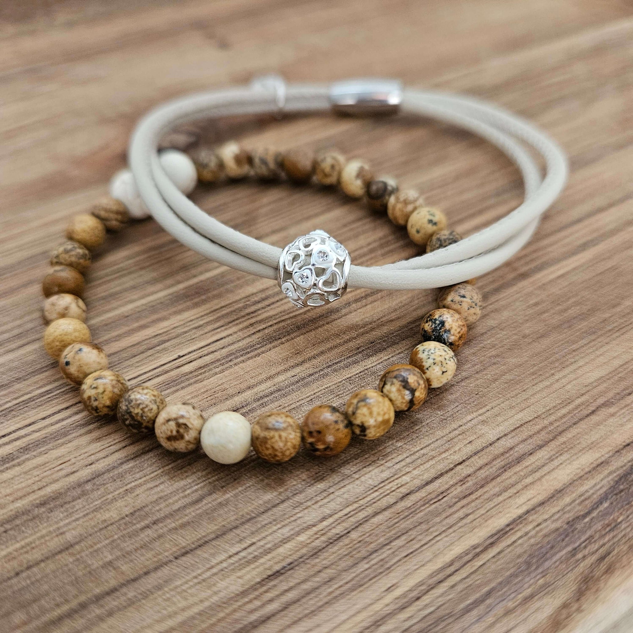 Layer Look – Stilvoller Mix mit Nike & Torri für Trends